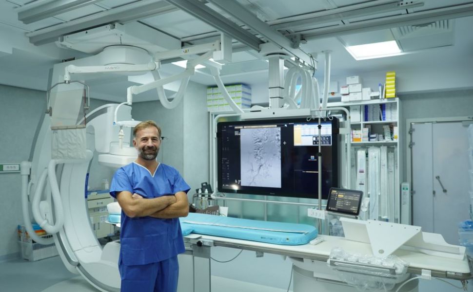 Dr. Rareș Nechifor, locul 1 în Europa, cu 8000 de embolizări de fibrom ...