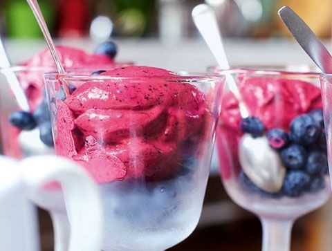 Inghetata cu fructe de padure | FoodStory | StirileProTV.ro