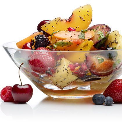 Salata de fructe cu mac | FoodStory | StirileProTV.ro