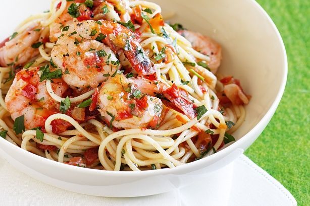 Spaghete cu creveti si chili | FoodStory | StirileProTV.ro