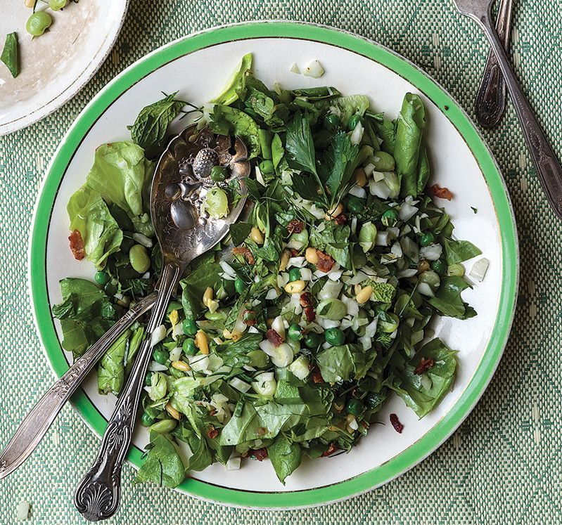 Salata cu mazare, bacon si parmezan | FoodStory | StirileProTV.ro