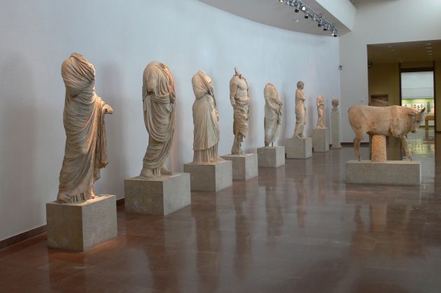 Zeci de obiecte antice, furate din leaganul Jocurilor Olimpice din ...