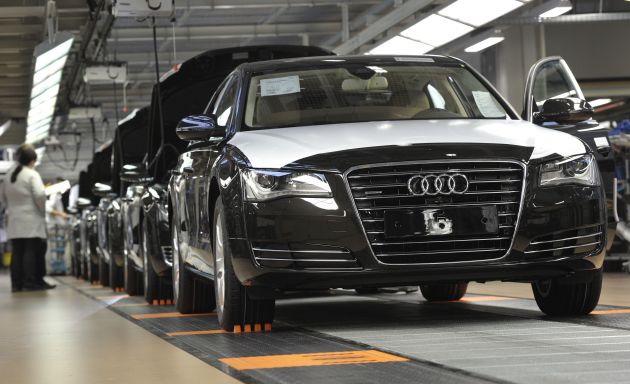 Pentru pasionatii de viteza, Audi lanseaza un bolid in numai 330 de ...
