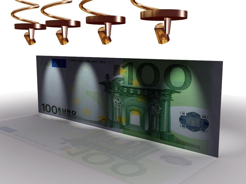 Bancile vor credita in valuta firmele pe baza simularilor de risc ...