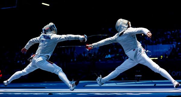 Echipa de spada masculin a Romaniei s-a calificat in semifinalele CE de ...