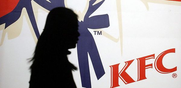 KFC mizeaza in 2014 pe extinderea restaurantelor drive. Deschide cel ...