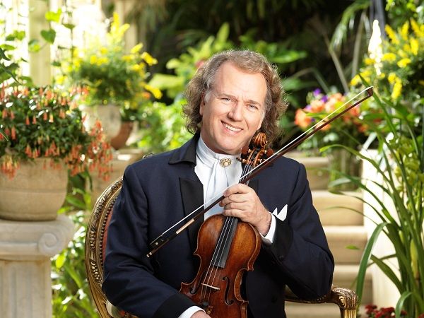 Andre Rieu anunta al doilea concert in Romania, in luna iunie | iBani ...